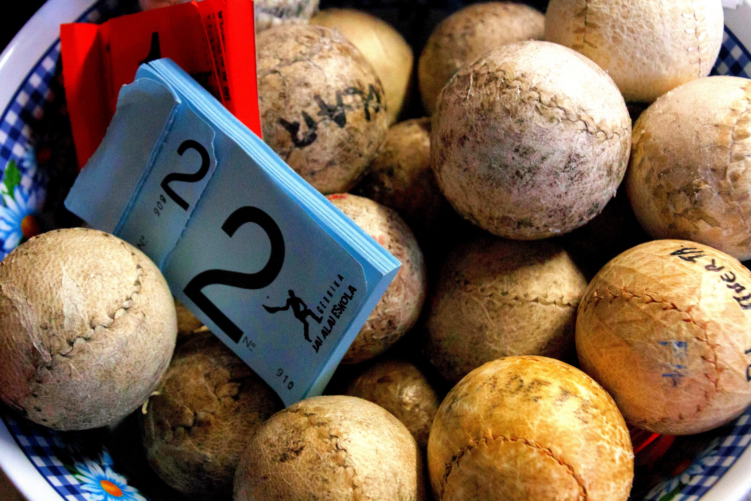 Basque pelota - BASQUE COUNTRY GUIDE